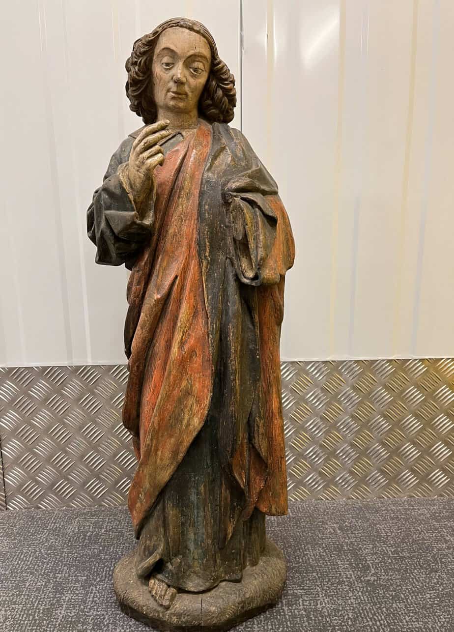 Max Tannahill Sixteen Whales - Treaders Collectables